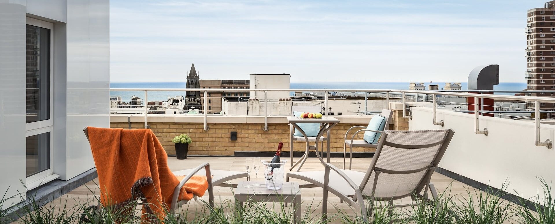 Q Square | Supercity Aparthotel Brighton