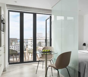 Q Square | Supercity Aparthotel Brighton