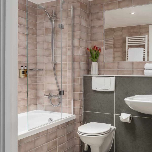 Church Street Gallery | Supercity Aparthotel Manchester