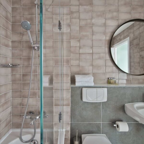 Church Street Gallery | Supercity Aparthotel Manchester